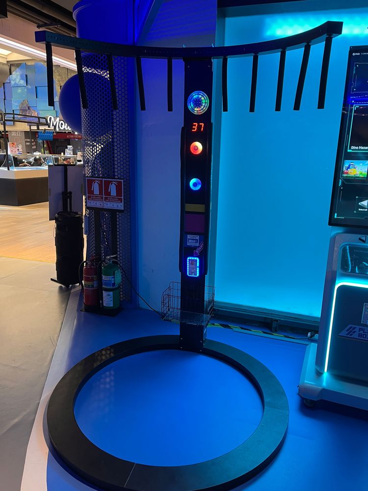 曼谷Siam Discovery打造運動樂園 室內涼住冷氣賽電動高卡車 - Fly GBA